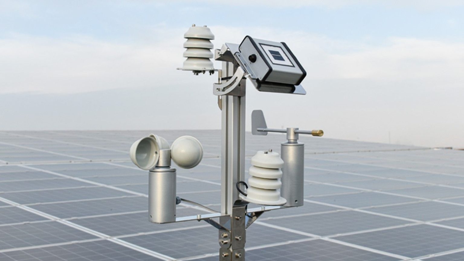 The Benefits of Using a Meteorological Station in Solar PV Plants | Seven Sensor